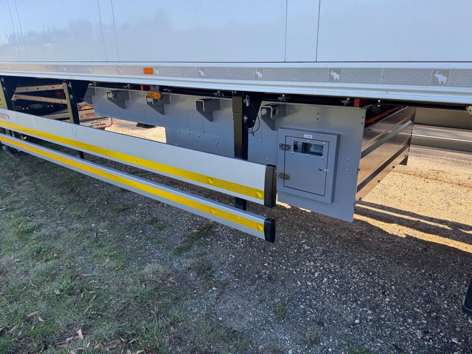 First Solar Powered E-Axle Trailer Trialled - Heavy Vehicle Industry ...